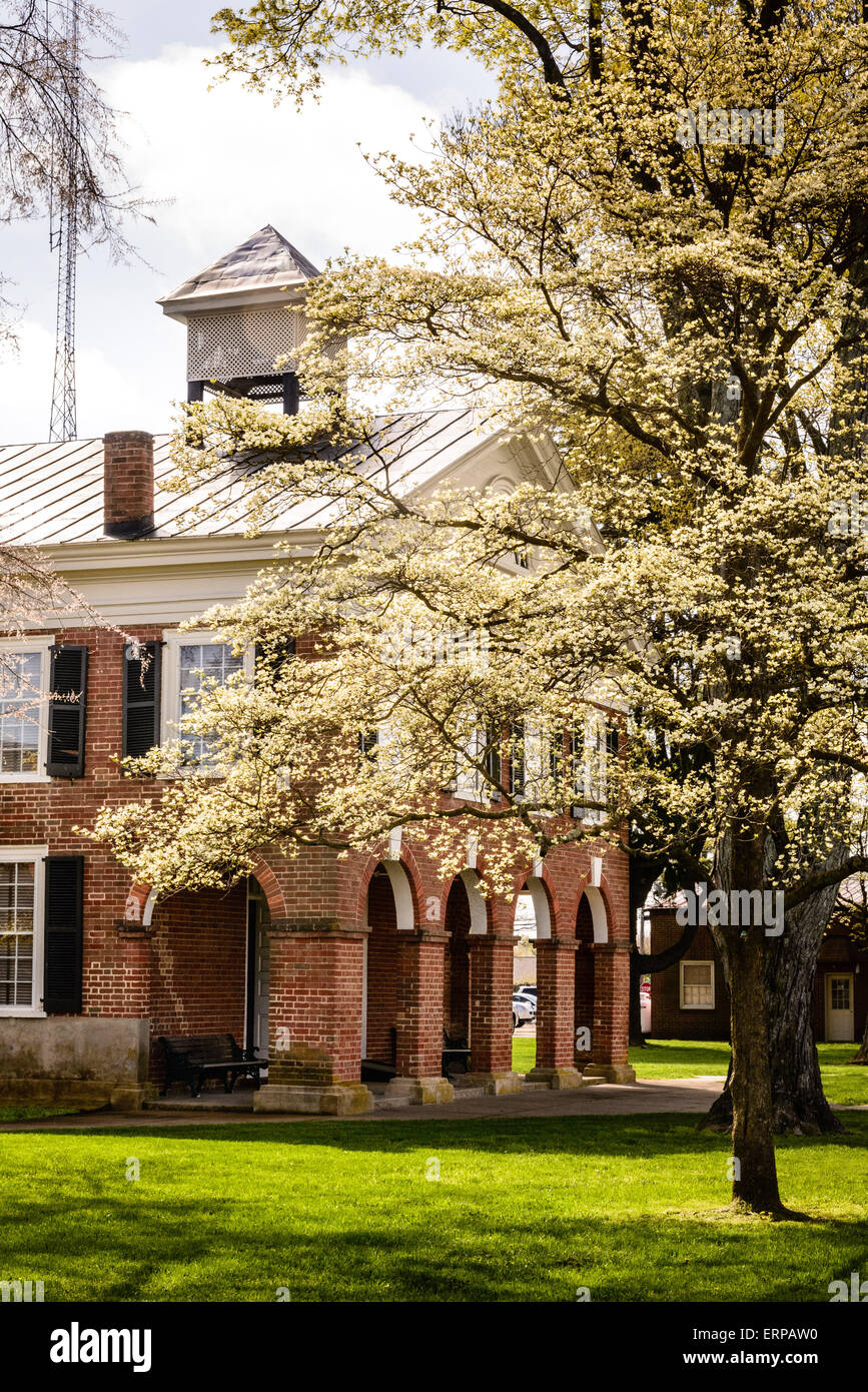 Caroline County Courthouse, Bowling Green, Virginia Stock Photo - Alamy