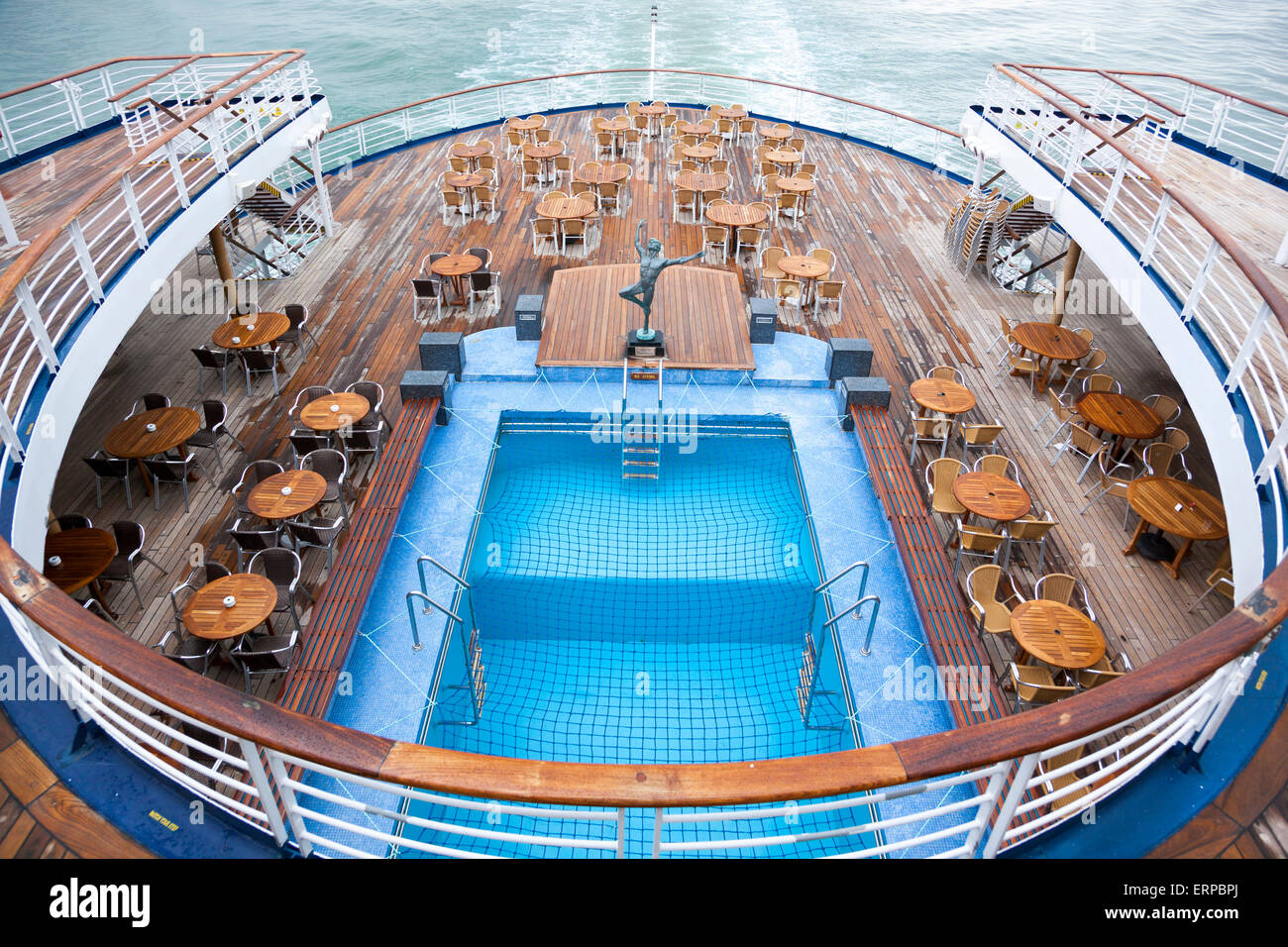 Back of a cruise ship Stock Photo - Alamy