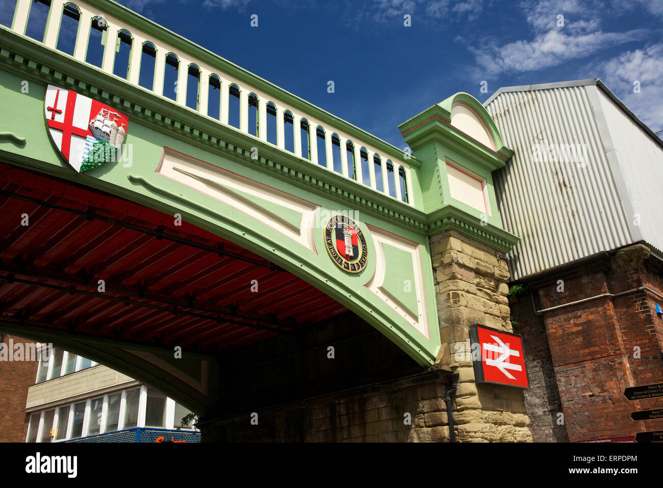 Bridge at Foregate Street Station Worcester Worcestershire England UK ...