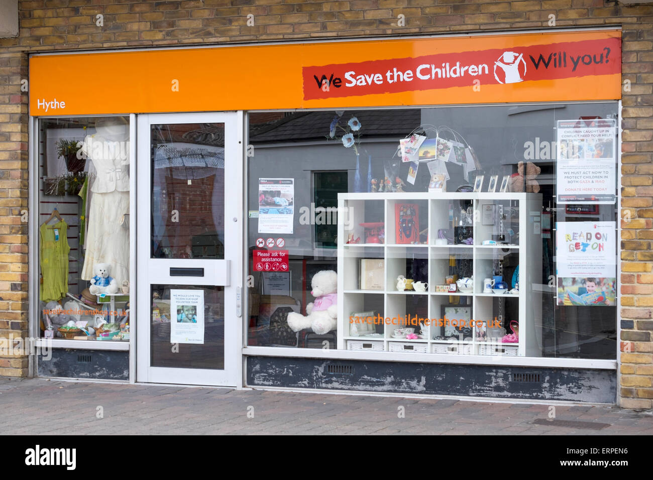 Charity Shop Front High Resolution Stock Photography and Images - Alamy