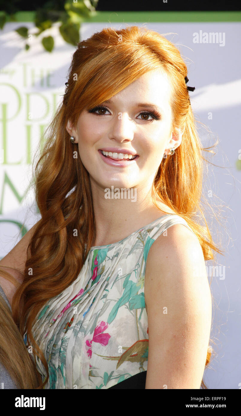 Actress singer bella thorne hi-res stock photography and images - Alamy