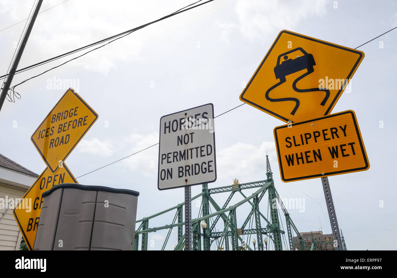 New jersey road signs hi-res stock photography and images - Alamy