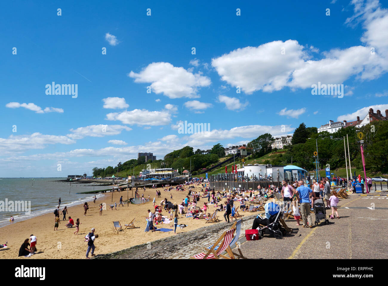 Southend beach hi-res stock photography and images - Alamy