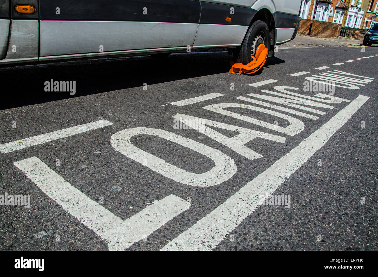 Parking and loading hi-res stock photography and images - Alamy