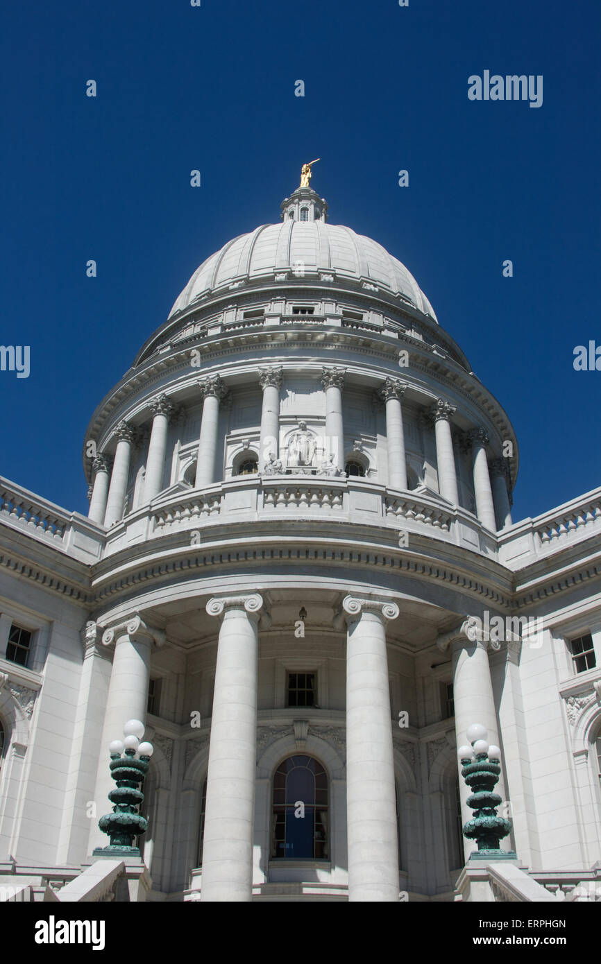 Madison capital building hi-res stock photography and images - Alamy