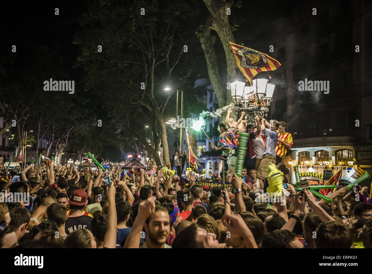 Barcelona, Catalonia, Spain. 6th June, 2015. 'Cules' set of fire works ...