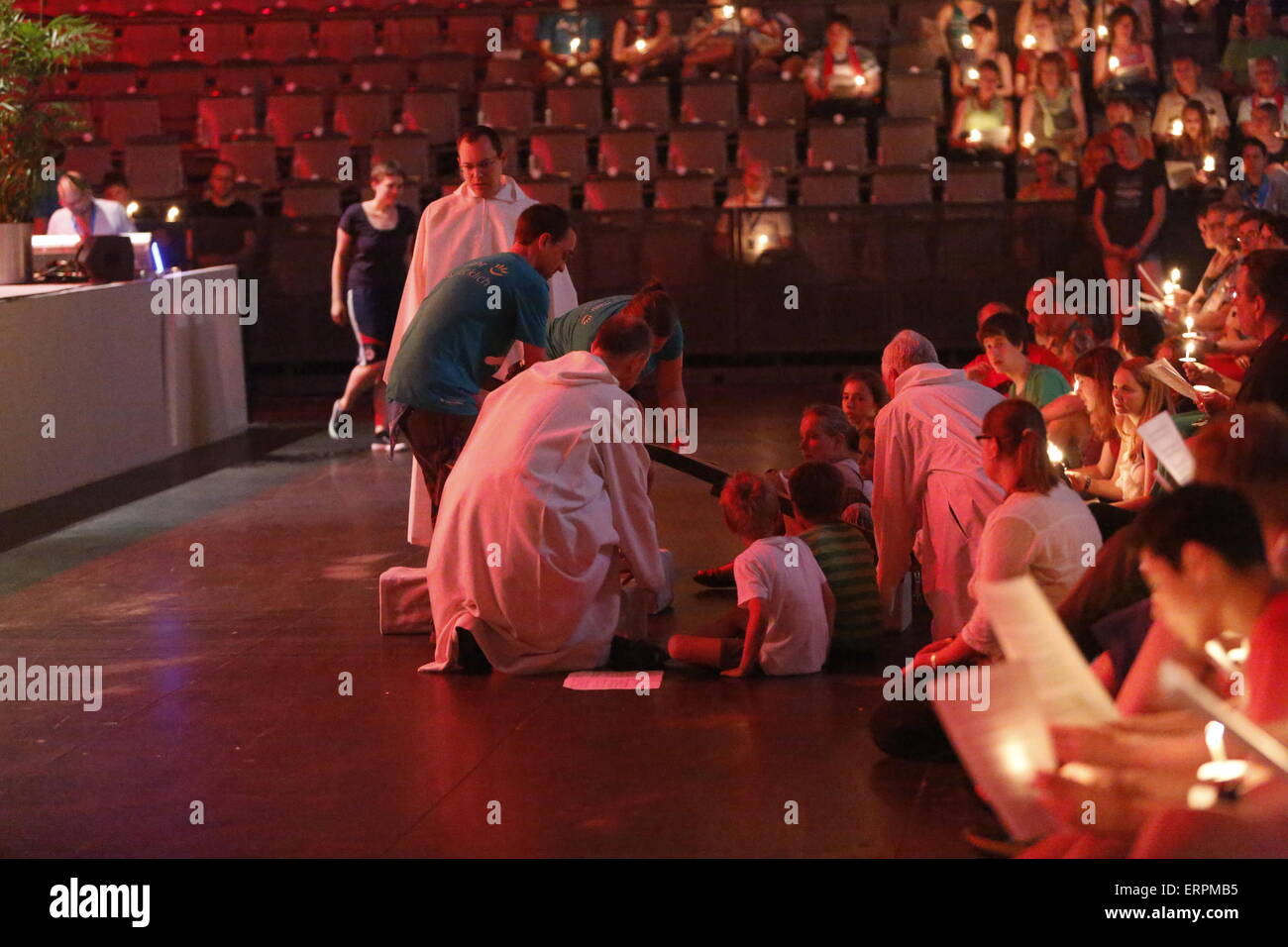 Taize cross hi-res stock photography and images - Alamy