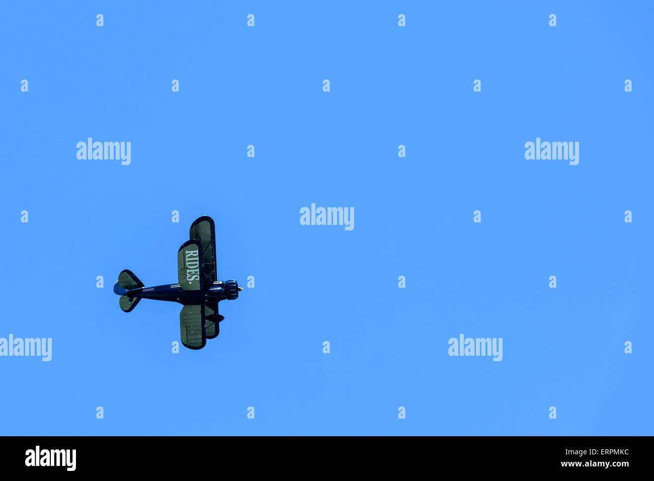 Flying along hi-res stock photography and images - Alamy