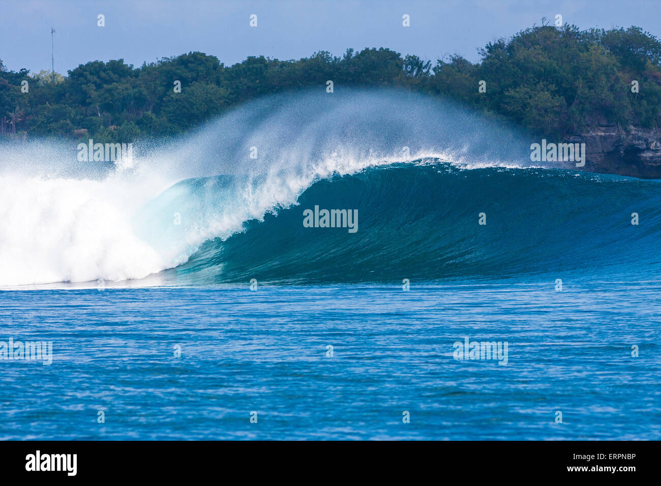 Ocean wave power hi-res stock photography and images - Alamy