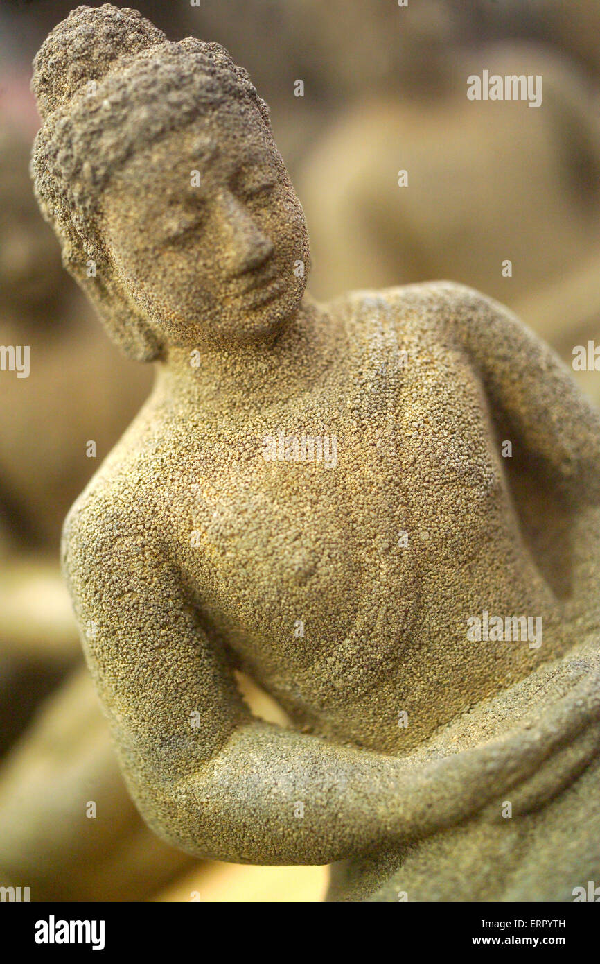 Buddha face staue hi-res stock photography and images - Alamy