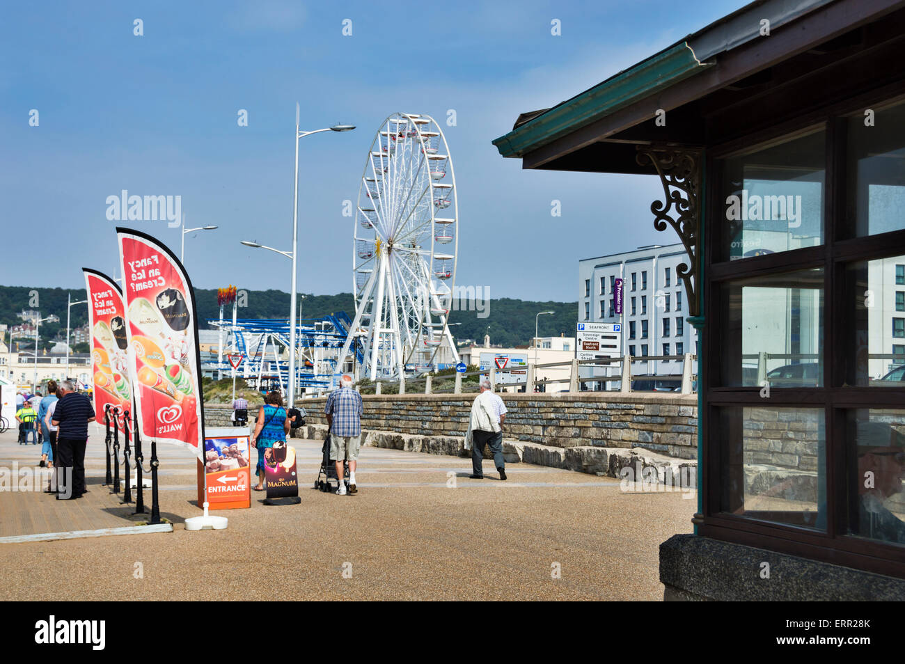 Promenade, Weston-Super-Mare, Beach; seafront; Somerset, England UK ...