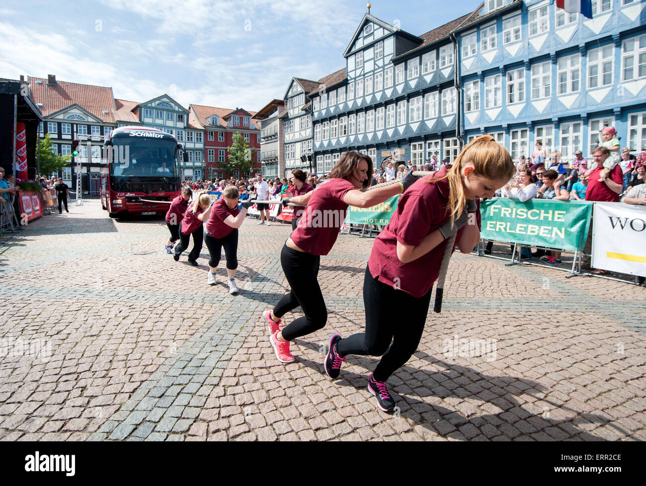 Bus pulling championships germany hi-res stock photography and images ...