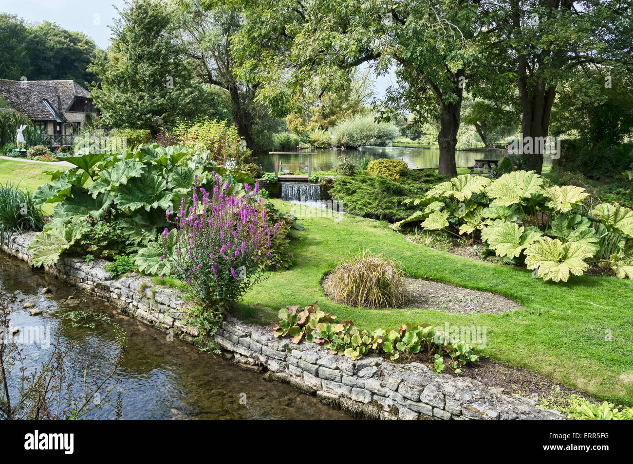Cotswolds bibury trout farm hi-res stock photography and images - Alamy