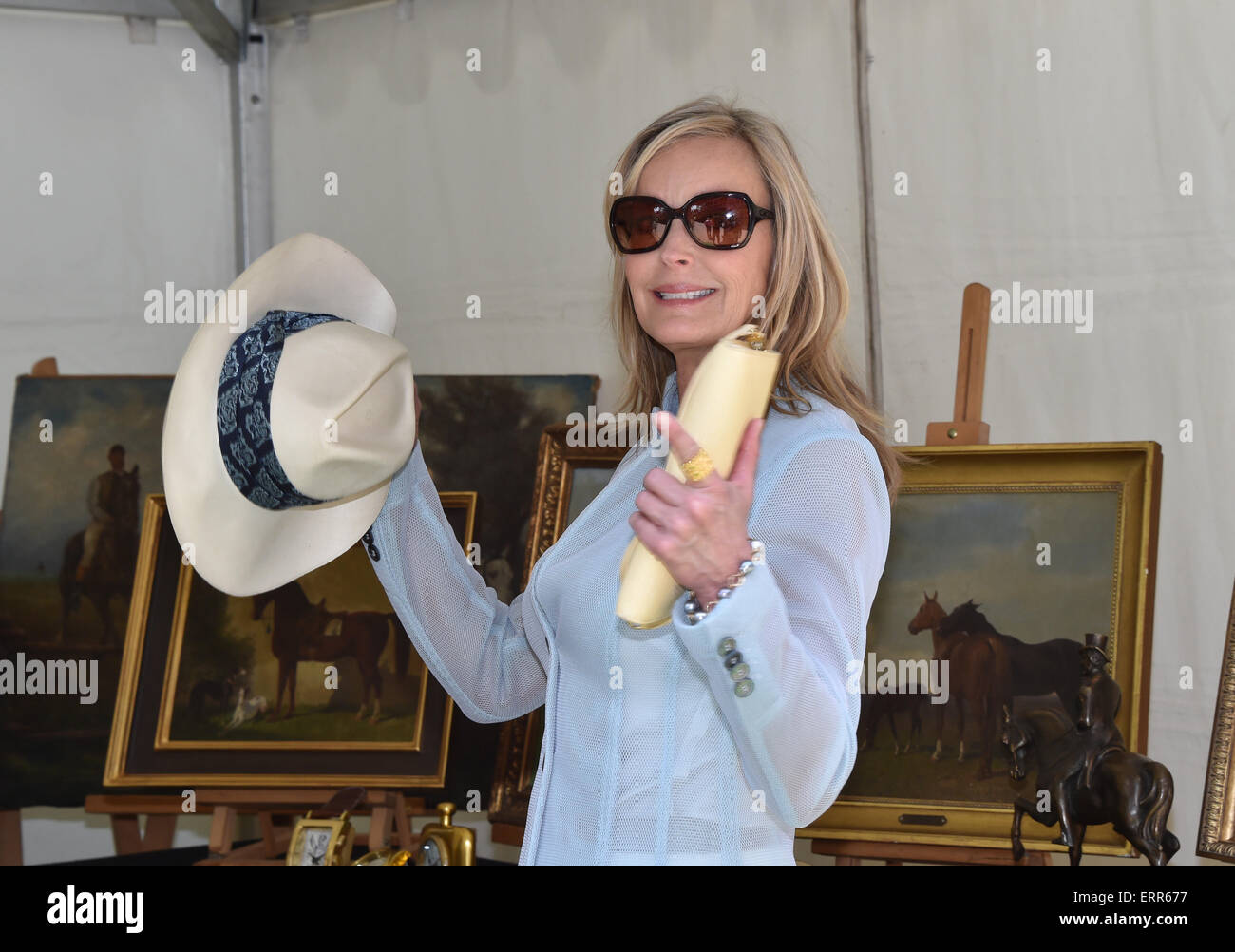 Bo derek horse hi-res stock photography and images - Alamy