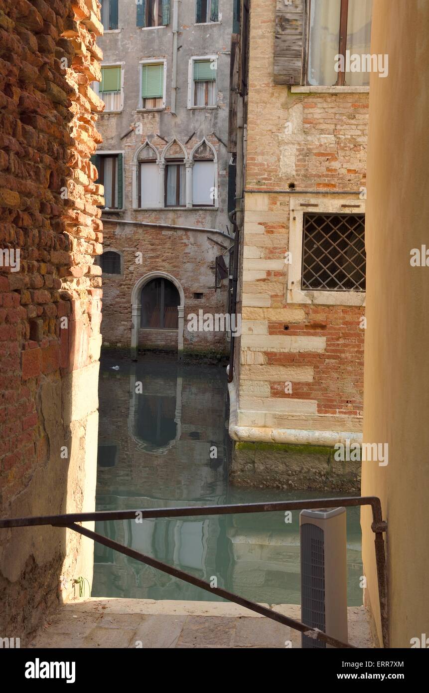 Venice picturesque corner hi-res stock photography and images - Alamy