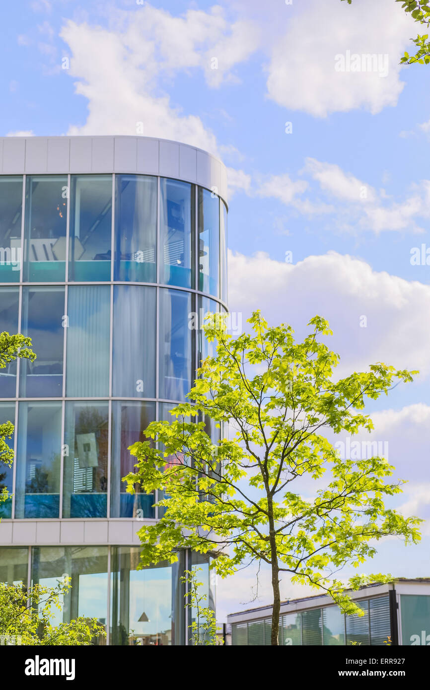 Metallic building hi-res stock photography and images - Alamy