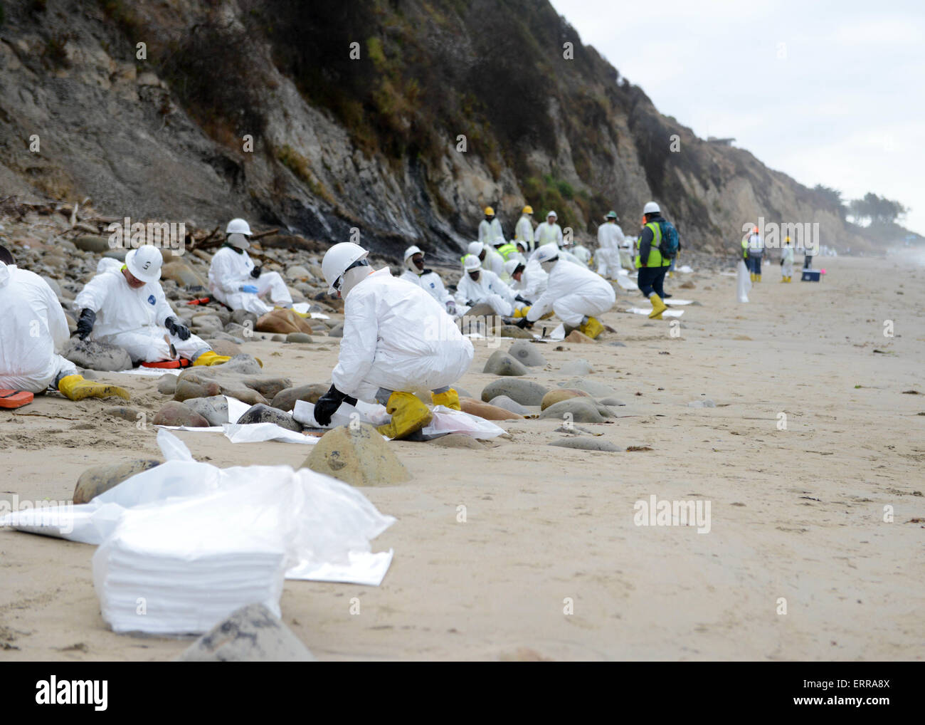 Beach cleanup efforts hi-res stock photography and images - Alamy