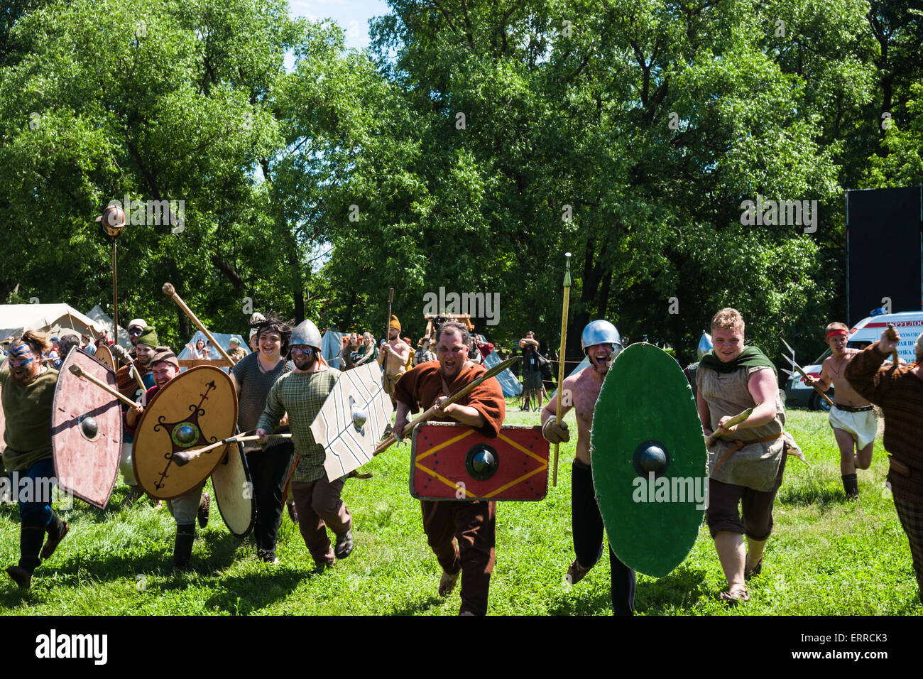 Roman empire under attack by barbarian tribes hi-res stock photography ...