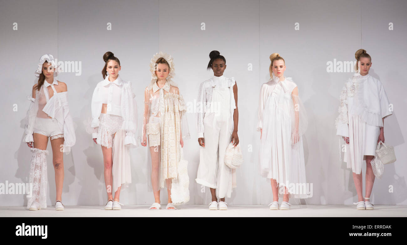 Laura roberts hi-res stock photography and images - Alamy