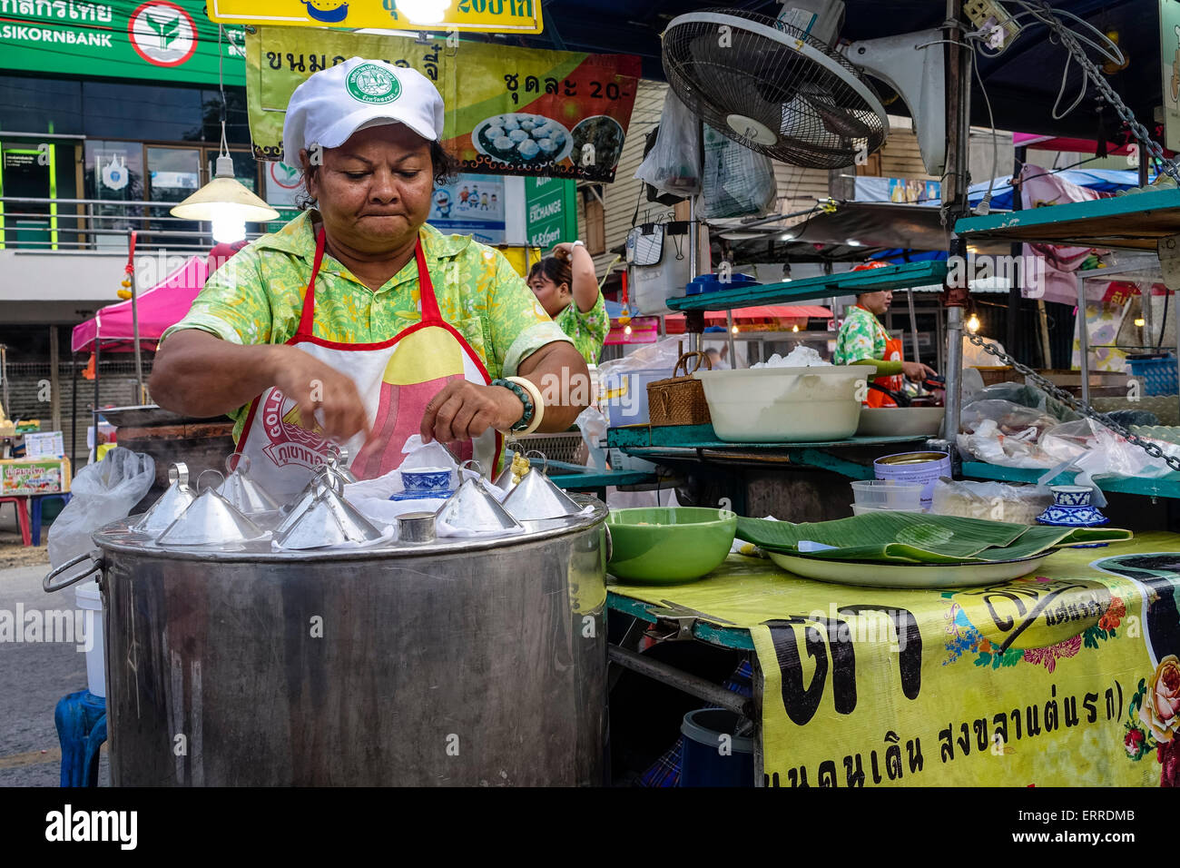 Food stall in Khao Kao Seng in Songkhla, Thailand, Asia Stock Photo - Alamy