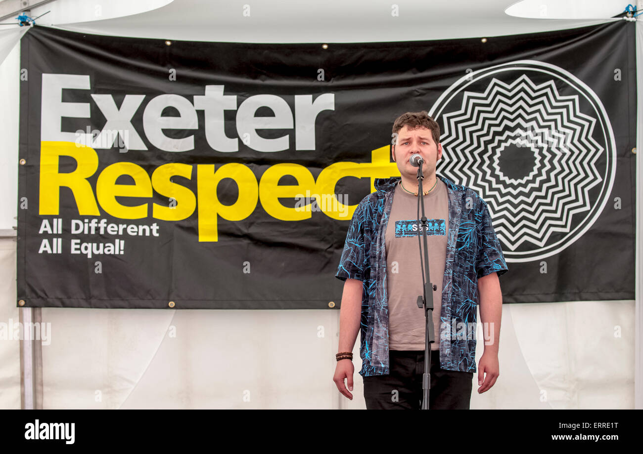 Autistic singer hi-res stock photography and images - Alamy