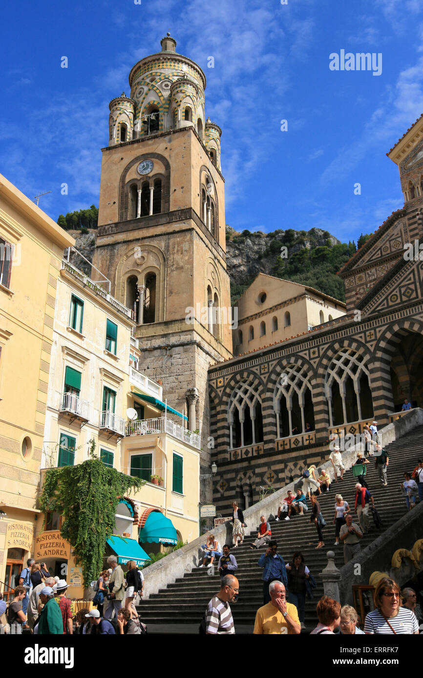St Andrew's cathedral in the Piazza del Duomo, Amalfi, Italy Stock ...