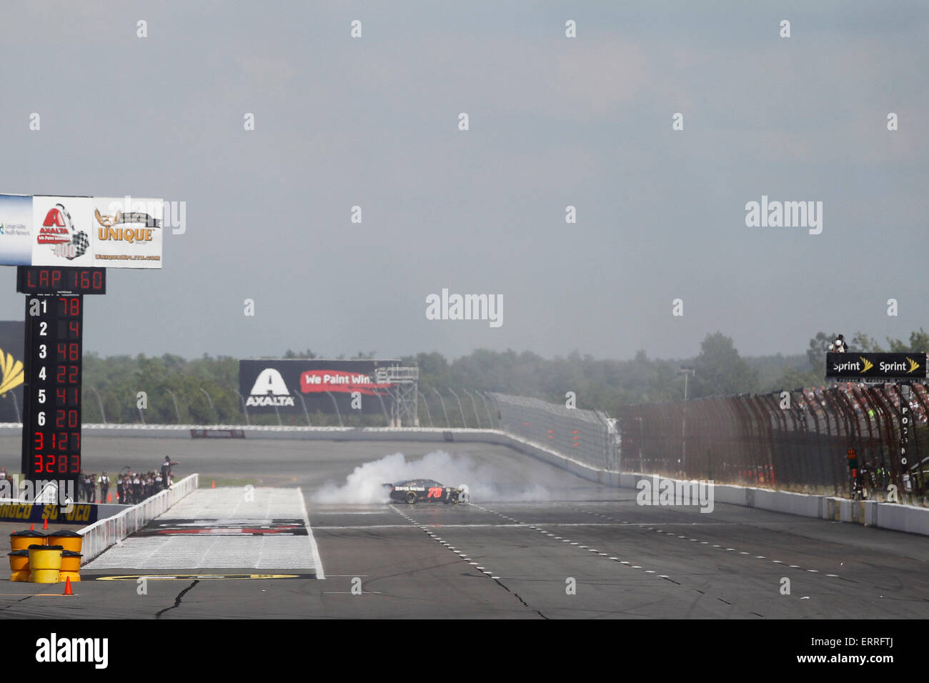 Long Pond, PA, USA. 7th June, 2015. Martin Truex Jr. (78) wins the ...
