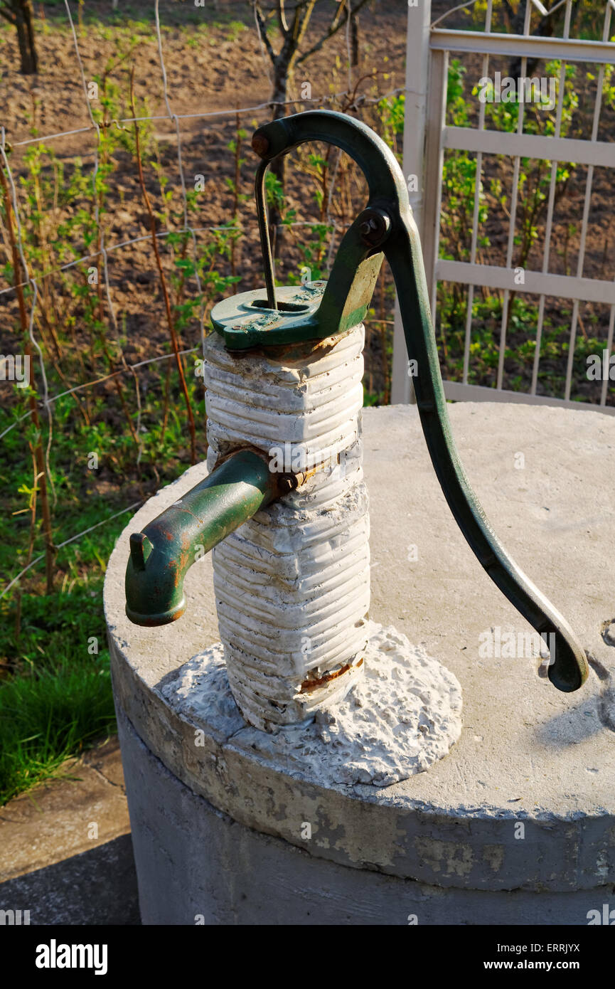 old handy well Stock Photo - Alamy
