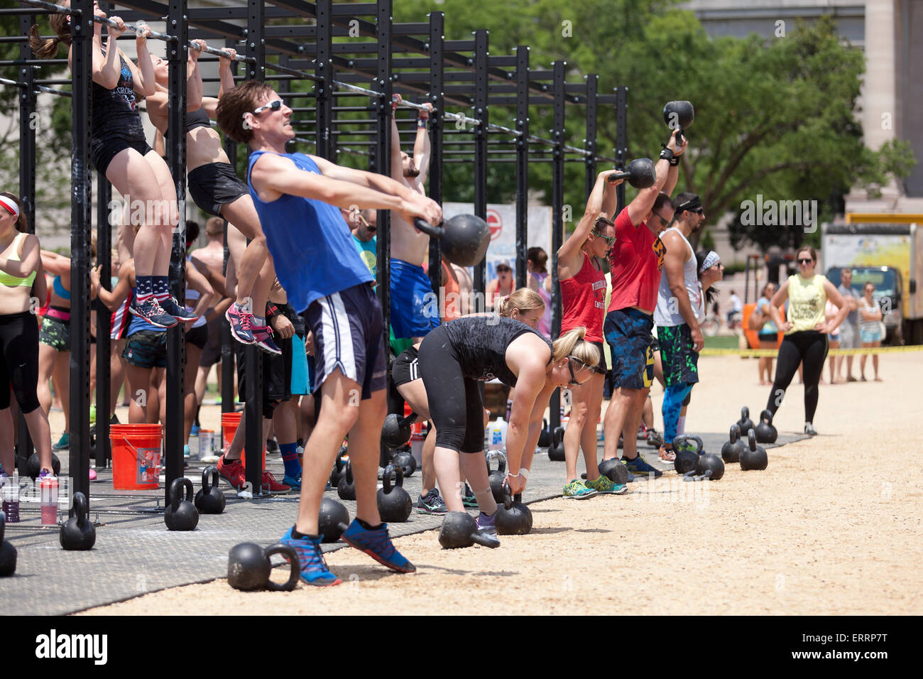 Crossfit trainees performing kettlebell lifts - USA Stock Photo - Alamy