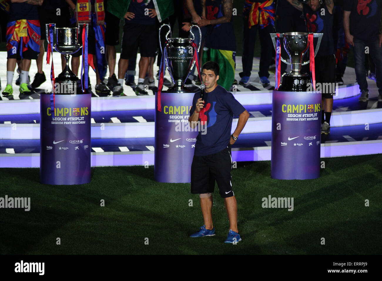 Camp nou crowd hi-res stock photography and images - Alamy