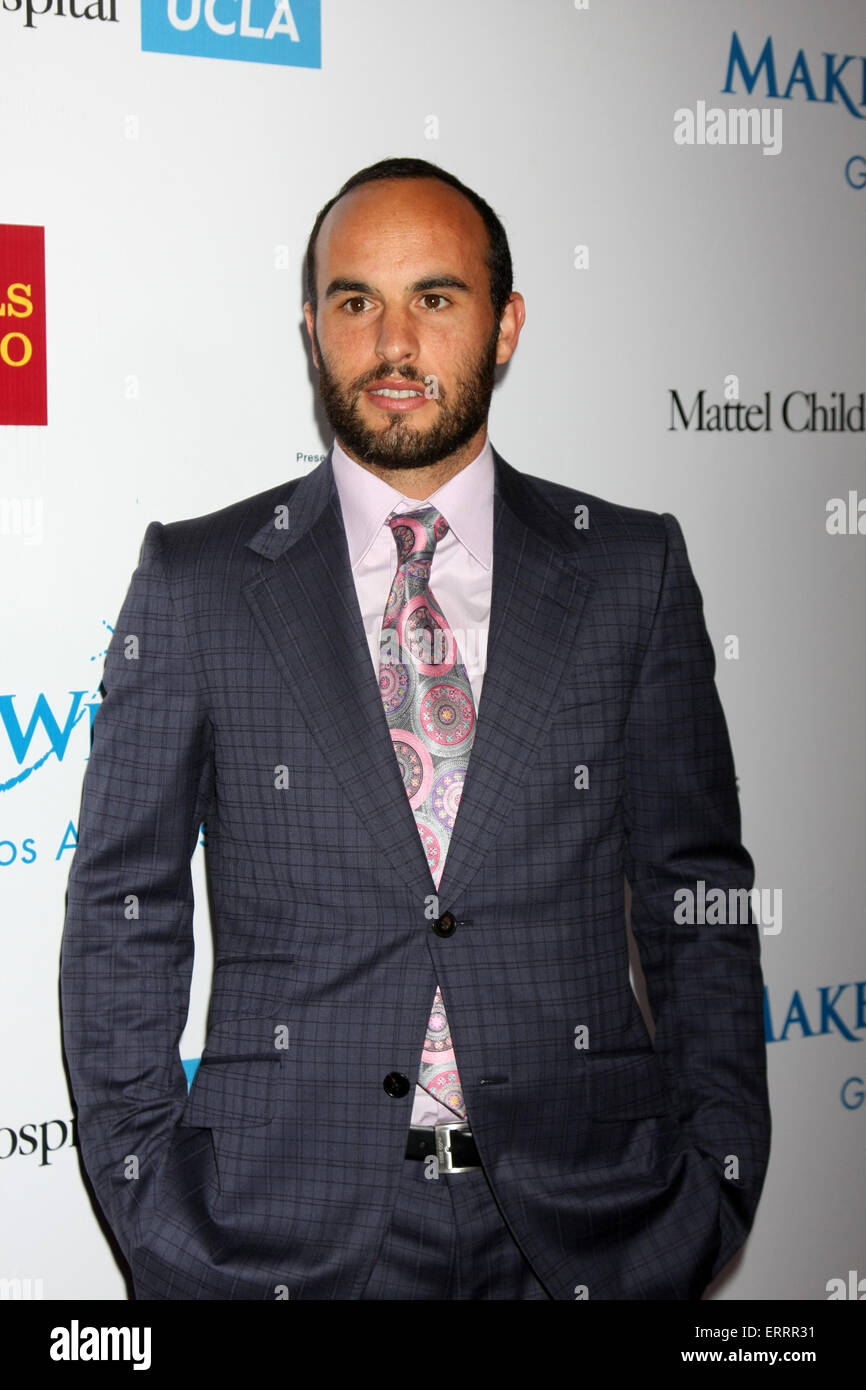 Children wishing well hi-res stock photography and images - Alamy