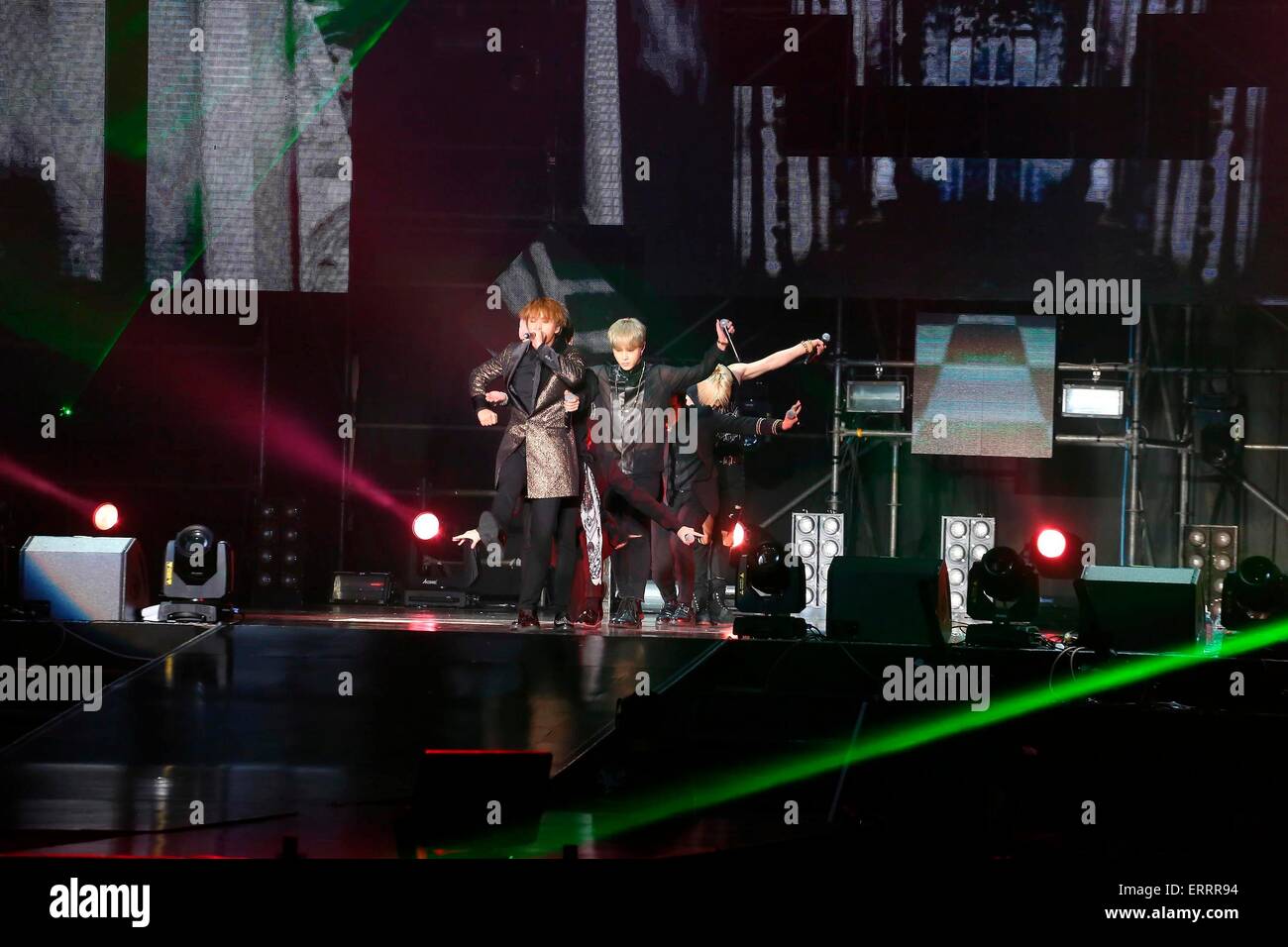 Taipei, Taiwan, China. 6th June, 2015. Korea idol group BEAST world ...