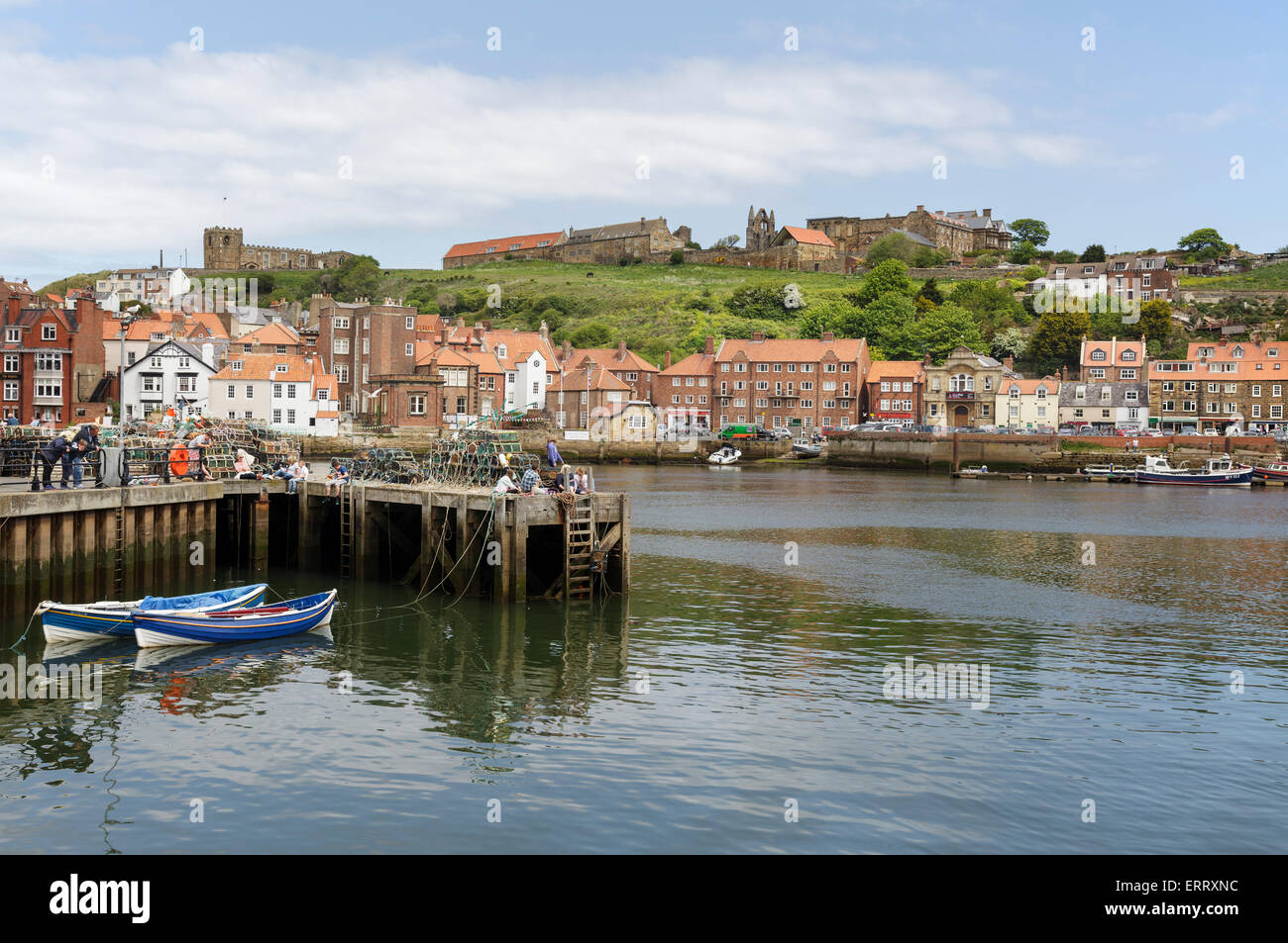 Whitby harbour hi-res stock photography and images - Alamy