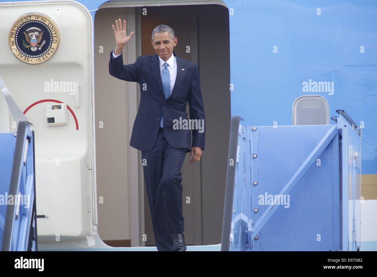 US president Barack Obama arrives with Air Force One to attend the G7 ...