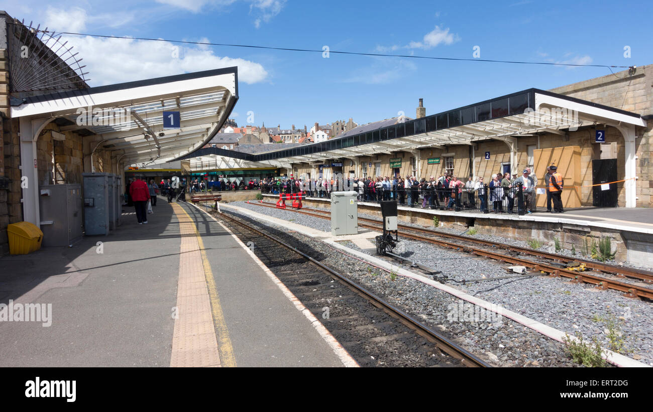 Whitby station hi-res stock photography and images - Alamy