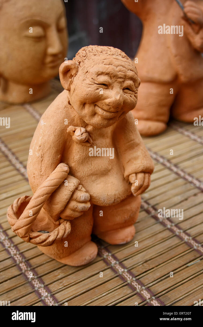 Ceramic figures hi-res stock photography and images - Alamy