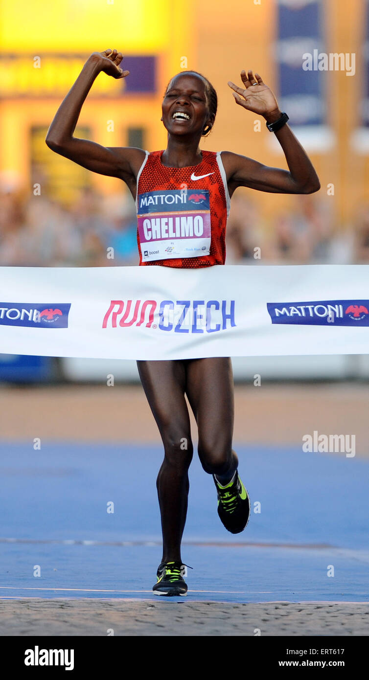 Rose chelimo hi-res stock photography and images - Alamy