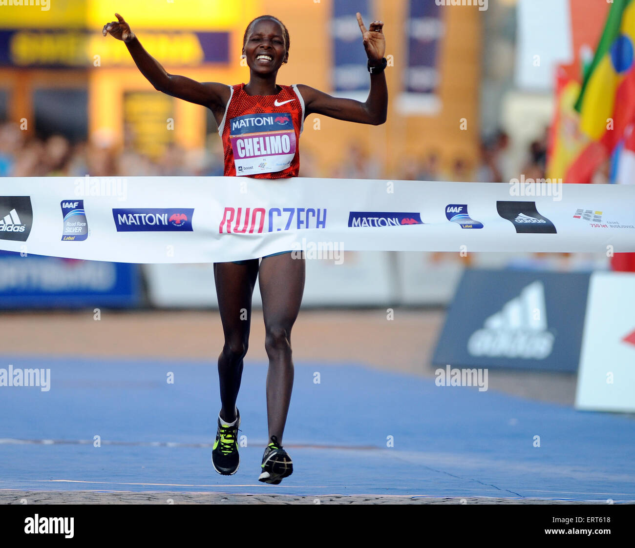 Rose chelimo hi-res stock photography and images - Alamy