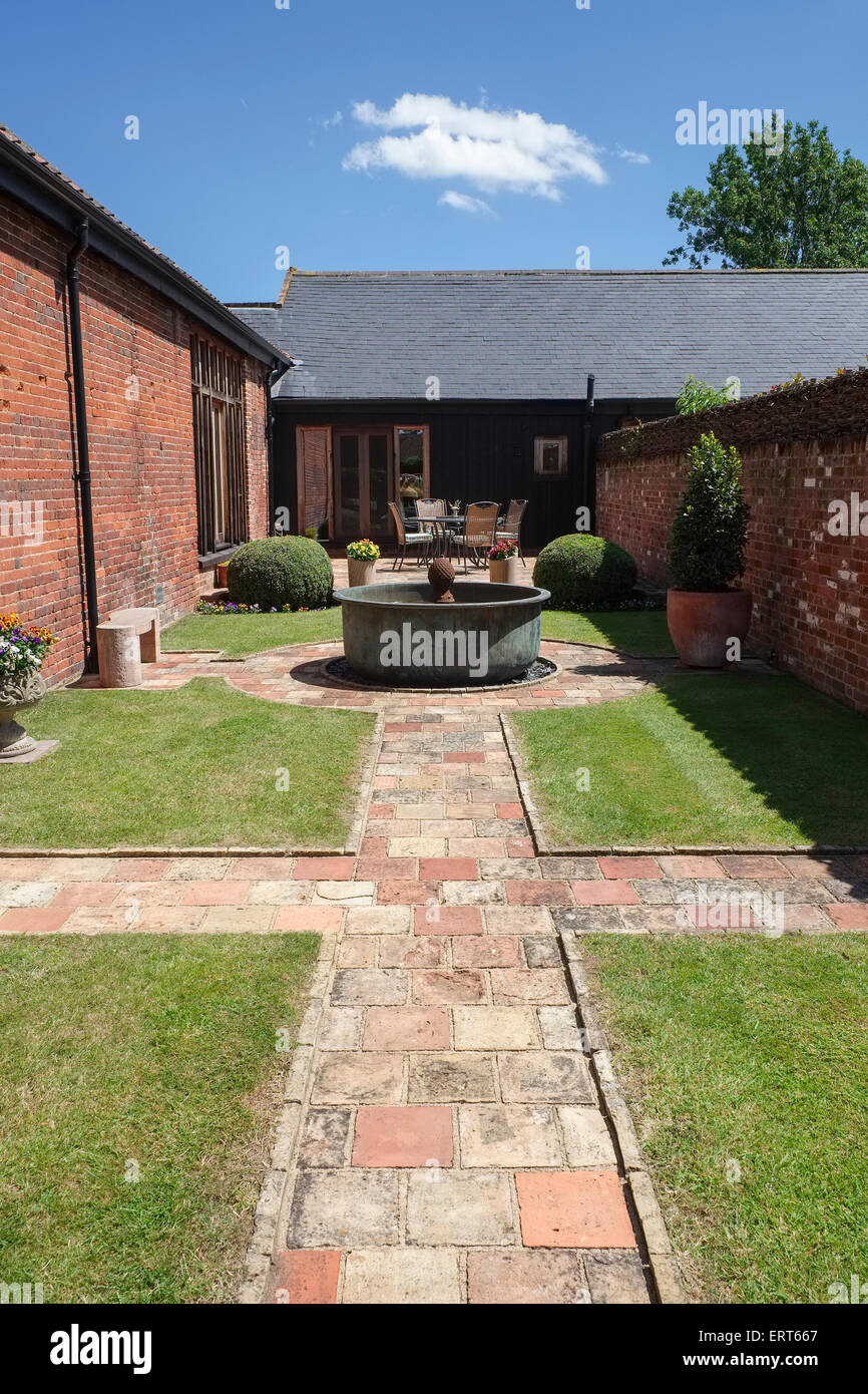 Converted barn hi-res stock photography and images - Alamy