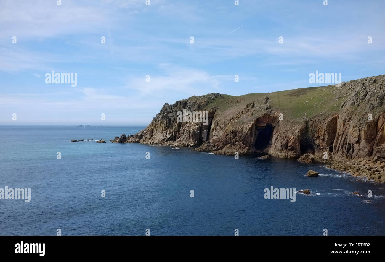 Cliffs cornish coastal path hi-res stock photography and images - Alamy