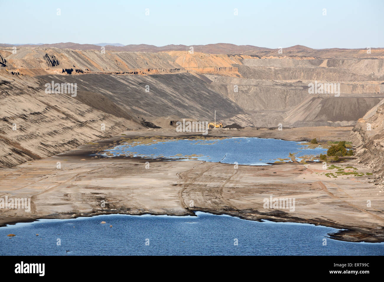 Moth-balled open cut coal mine. Leigh Creek, Flinders Ranges, South ...