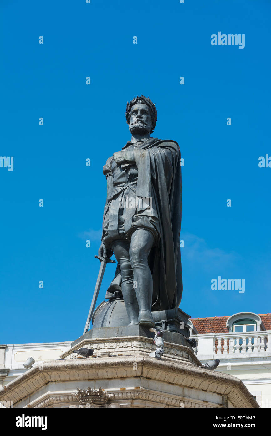 Statue of poet Luis de Camoes of Lisbon Portugal Stock Photo - Alamy