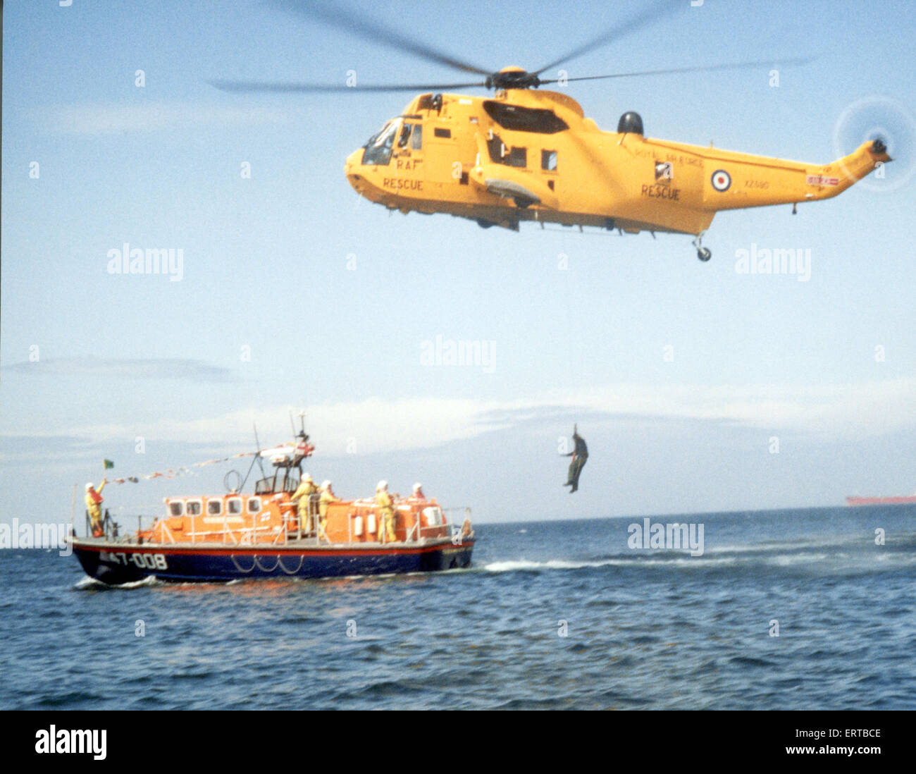 Lifeboat men put their skills on display at the Redcar Lifeboat flag ...