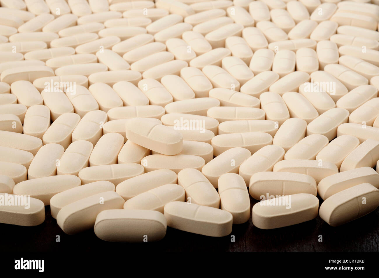 Calcium tablets hi-res stock photography and images - Alamy