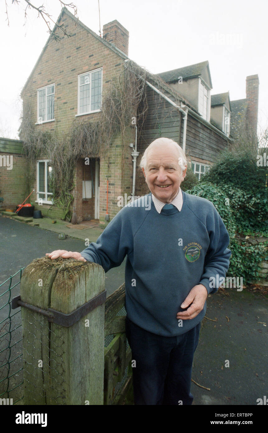 Battle of Britain veteran Brian Smith at his cottage home near Evesham ...