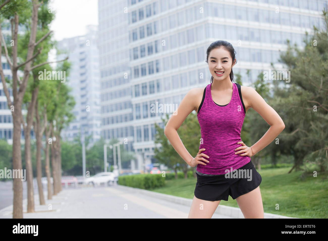 Chinese women doing morning exercise hi-res stock photography and ...