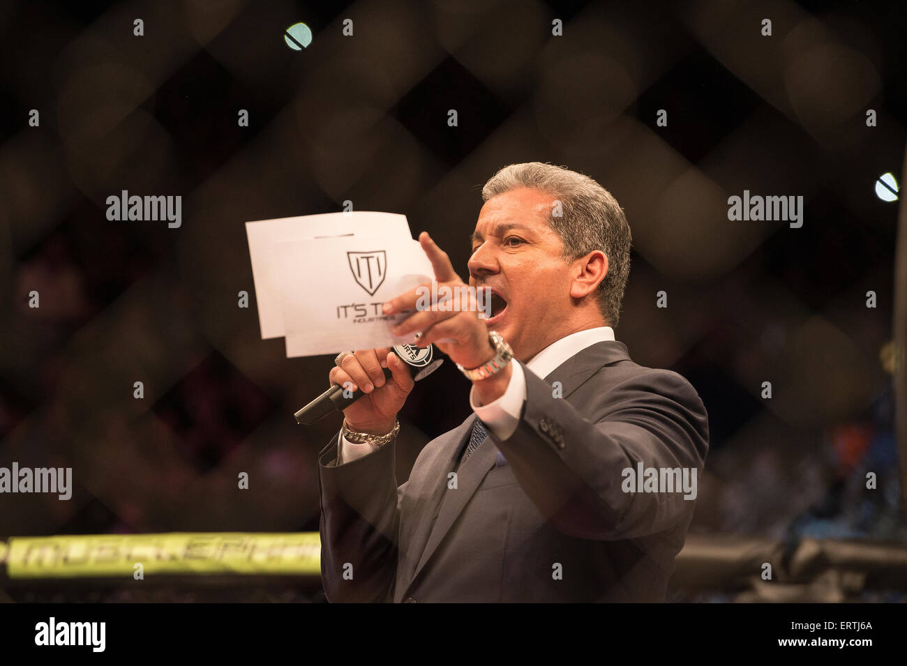 Bruce Buffer the official Octagon announcer for UFC events at the ...