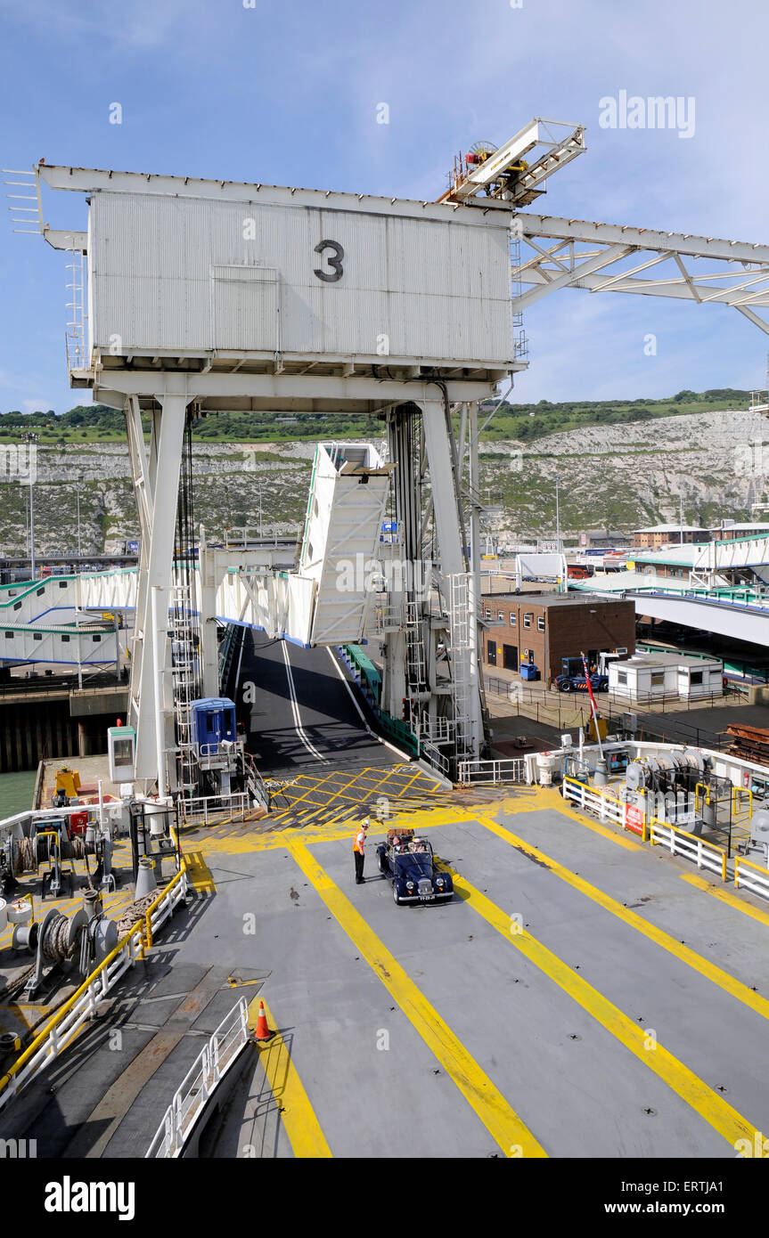 Dover ferry wharf hi-res stock photography and images - Alamy