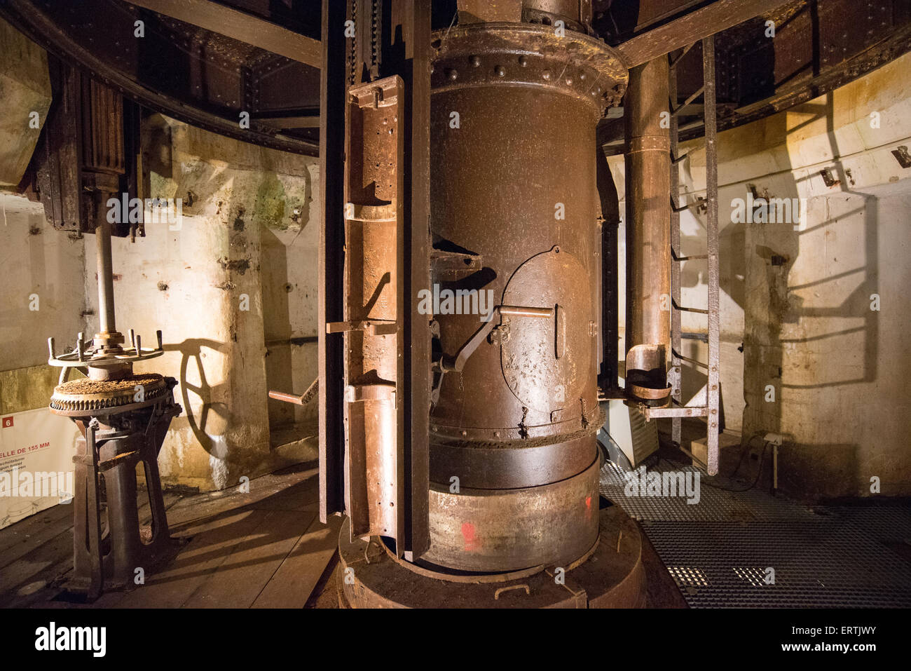 Machinery that operated retractable 155mm gun turret, Fort de Douaumont ...