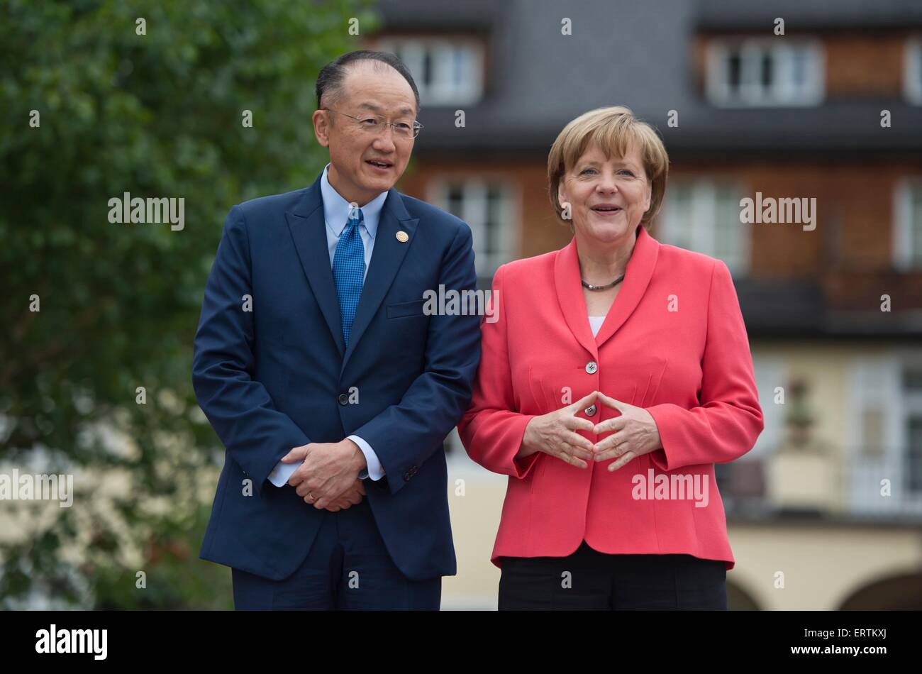 German Chancellor Angela Merkel welcomes World Bank President Jim Yong ...
